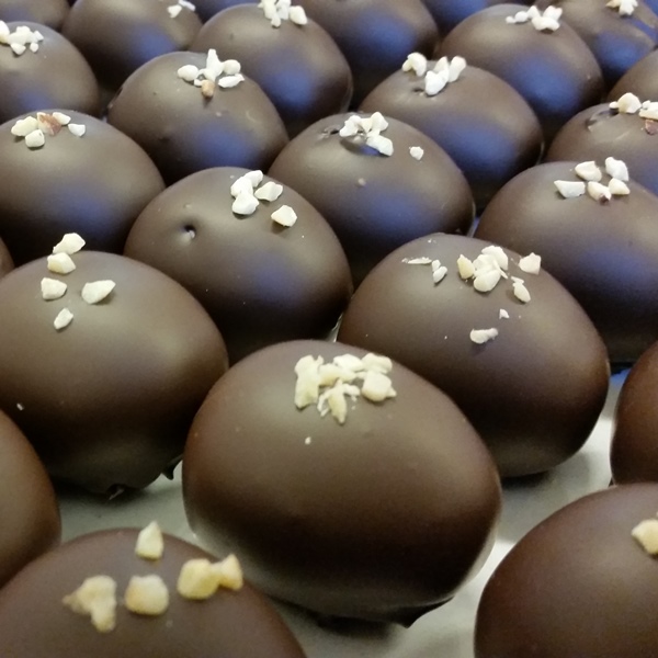 Påskeæg 6 stk indpakket til firmagave | Bryllupskager fra Kageriget i ...