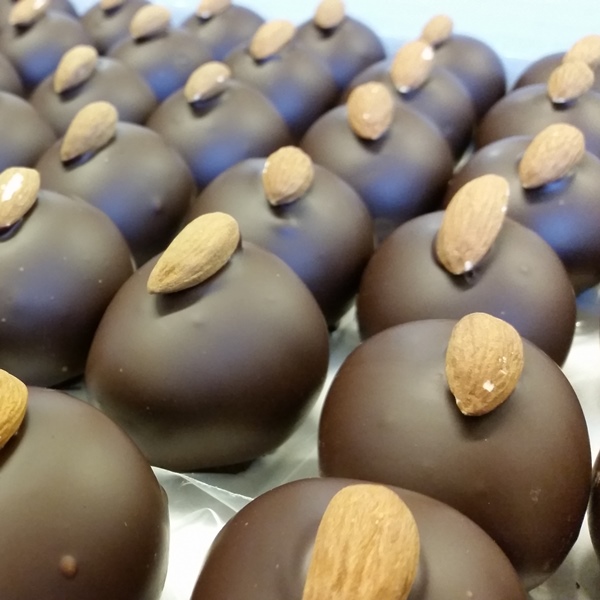 Påskeæg 6 stk indpakket til firmagave | Bryllupskager fra Kageriget i ...